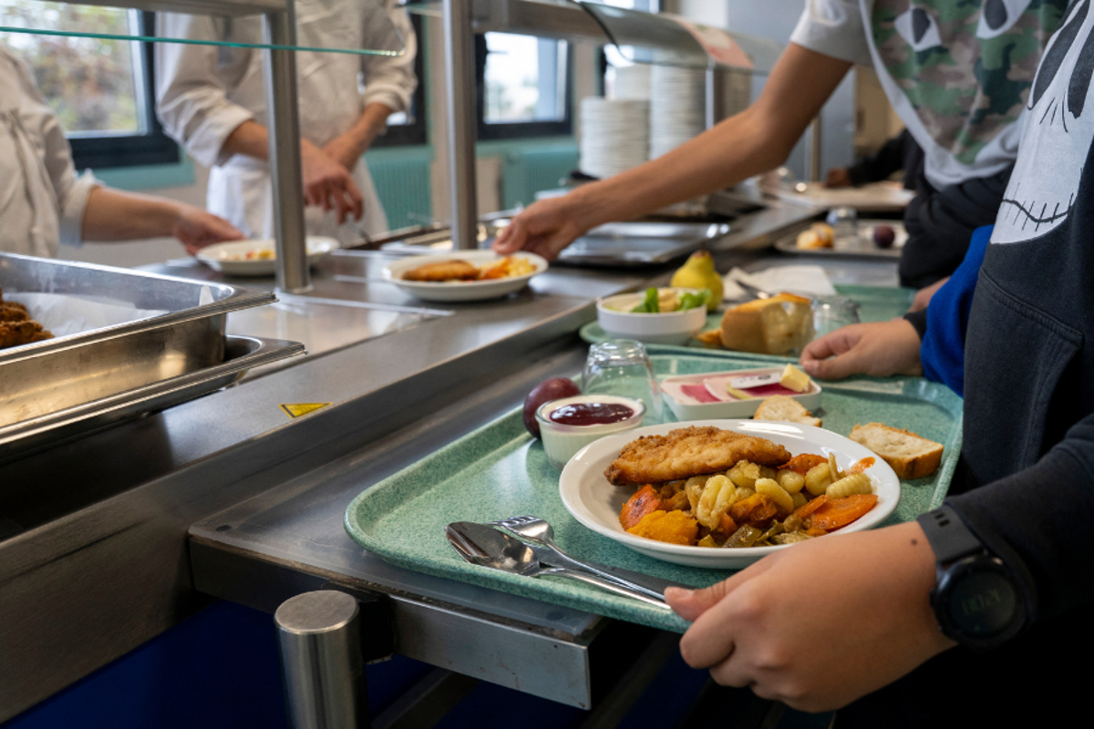 New bullying trend emerging in school cafeterias, experts warn