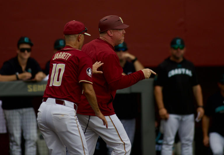 Florida State baseball coach tossed during NCAA elimination game