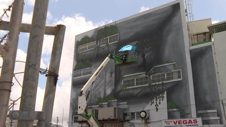 Mind-bending mural brings greenery into the city
