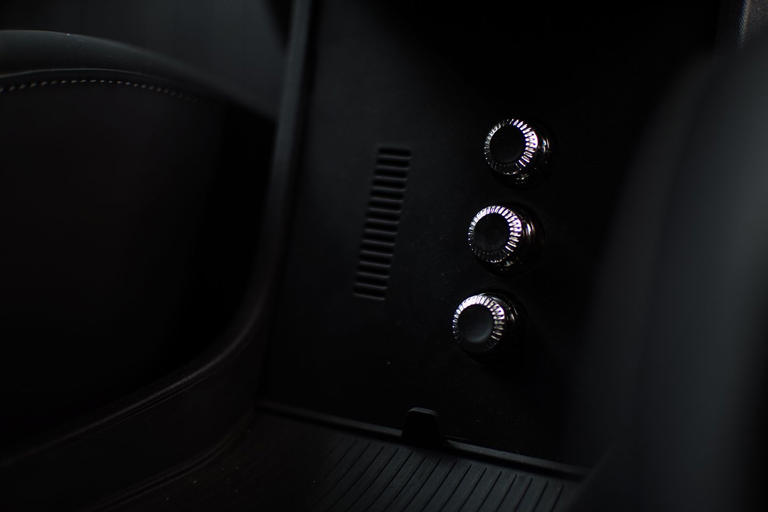 Fitur lepas L8 PHEV banyak mirip Tiggo 8 CSH, tapi dapat tambahan ini