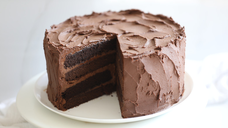 Angel vs devil's food cake: The differences explained