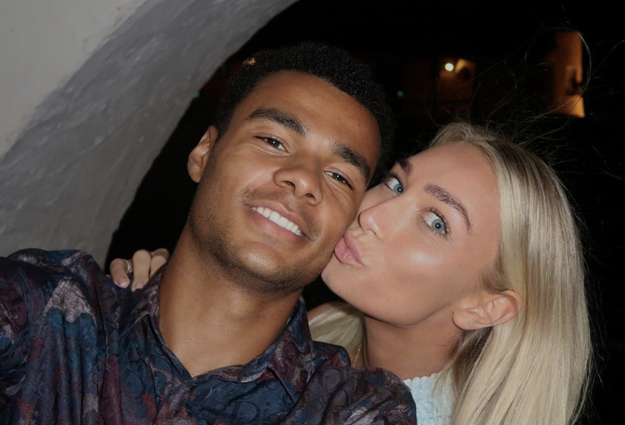 Voetballer Cody Gakpo en vriendin Noa verwachten tweede kind: 'Ons ...