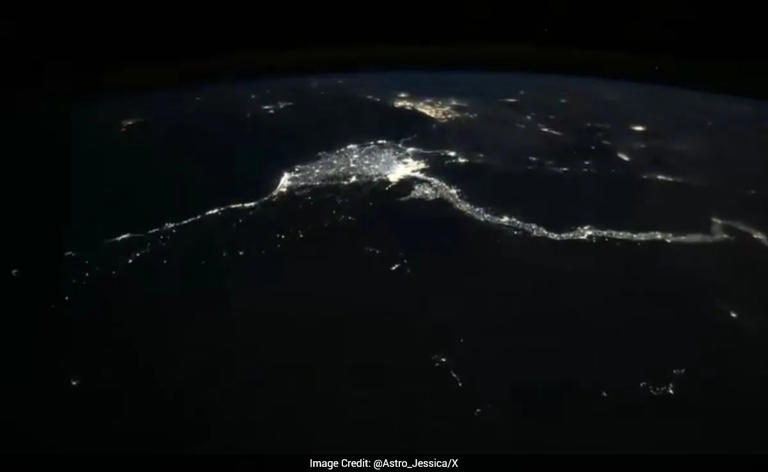 NASA astronaut captures lightning flashes and illuminated Nile in ...