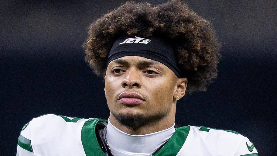 Justin Fields still generating buzz even with Mahomes' return