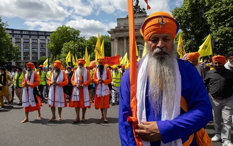 Sikh leaders to review kirpan rules after student murder