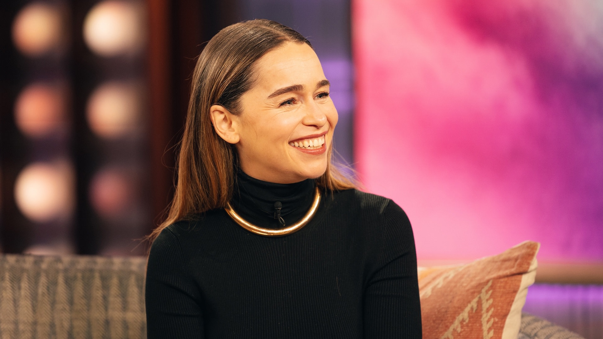 Emilia Clarke denies she was paid $300,000 per 'Game of Thrones ...