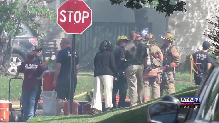 One person critically hurt after duplex explosion and fire in NW Roanoke