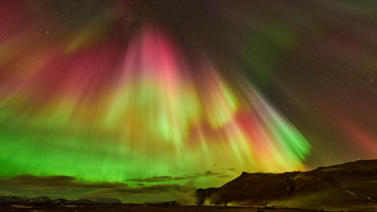 A coronal hole high-speed stream is pushing the northern lights down to ...