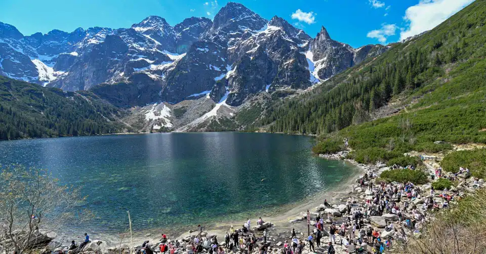 Tatry popularniejsze niż Yellowstone. TPN bije rekordy i wyprzedza ...