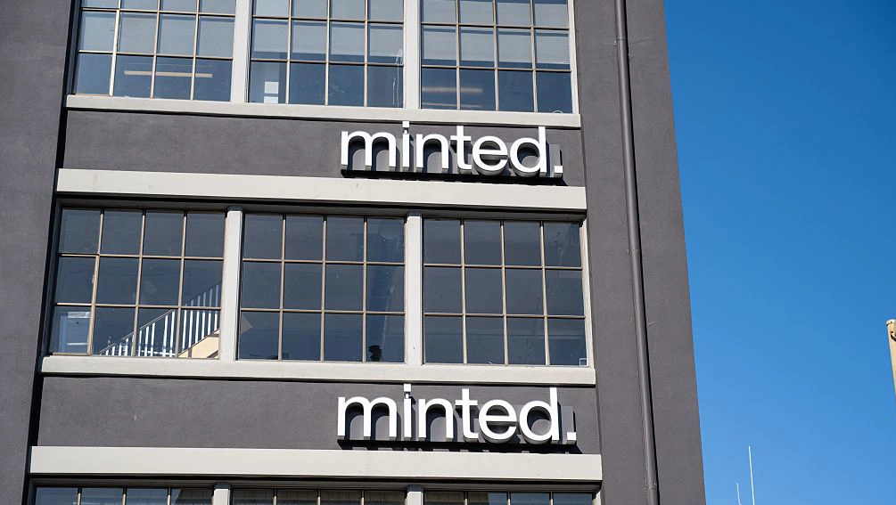 Minted tests AI tool to personalize artist designs