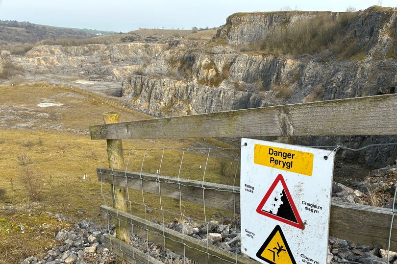 Family and pet dog became lost and thirsty in rugged North Wales quarry ...