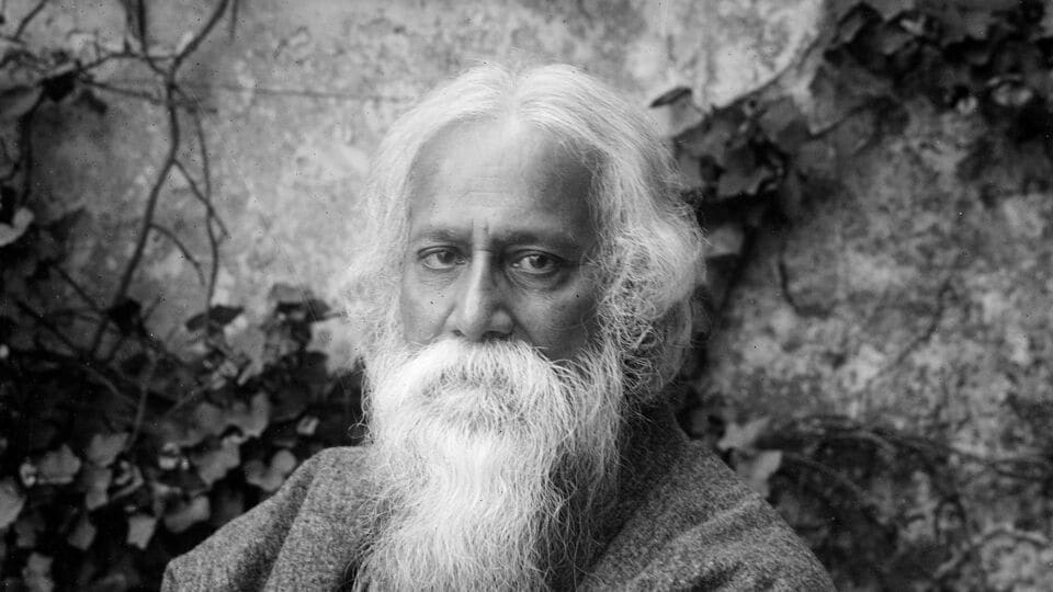 Rabindranath Tagore on happiness and present moment: 'The butterfly ...