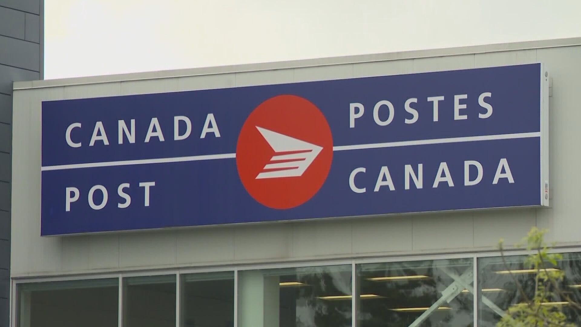 Window for Canada Post workers to ratify latest contract offer coming ...