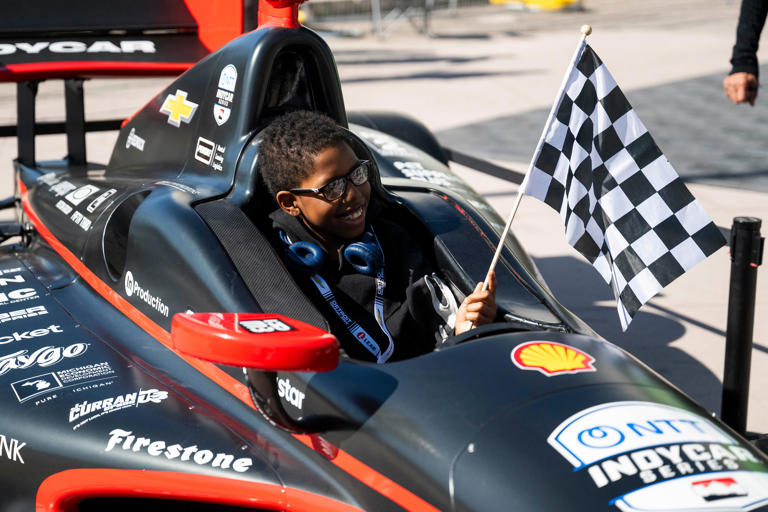 Detroit Grand Prix is a 'happy place' for car racing fans