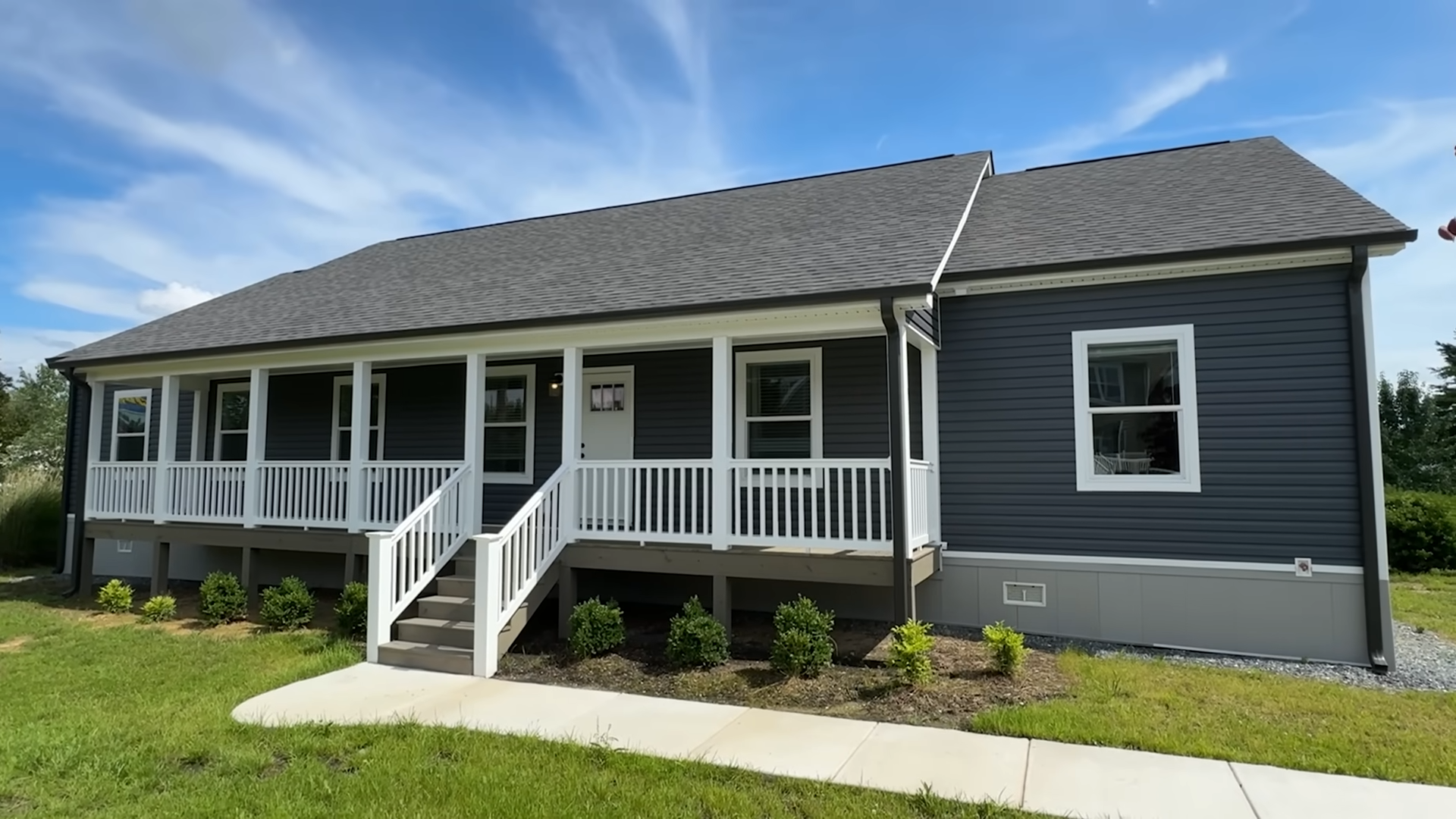 Magnolia by Cavco Homes | 3 bed, 2 bath prefab house tour