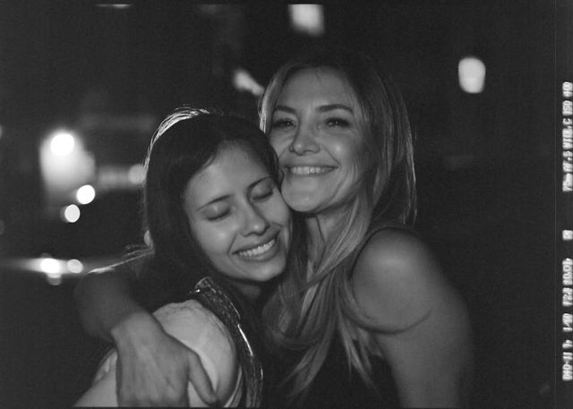 Kate Hudson's slinky black lace lingerie-inspired tank is the perfect ...
