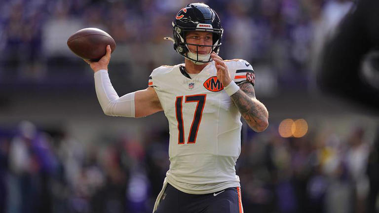 Tyson Bagent's estimated trade value makes potential Bears decision easy