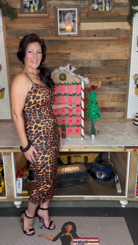 Day 10 Christmas countdown beekeeping gifts that really buzz
