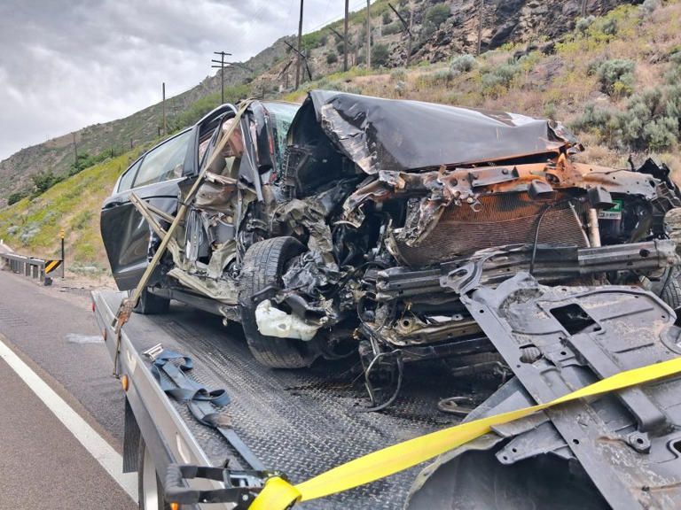 2 crashes occur miles apart in Mountain Green, 1 seriously injured