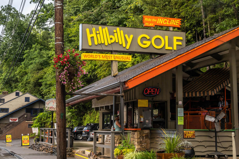 23 famous travel destinations that visitors say were huge disappointments