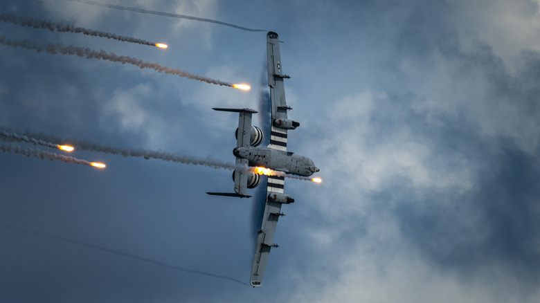 Why the A-10 Warthog still hasn't been replaced yet