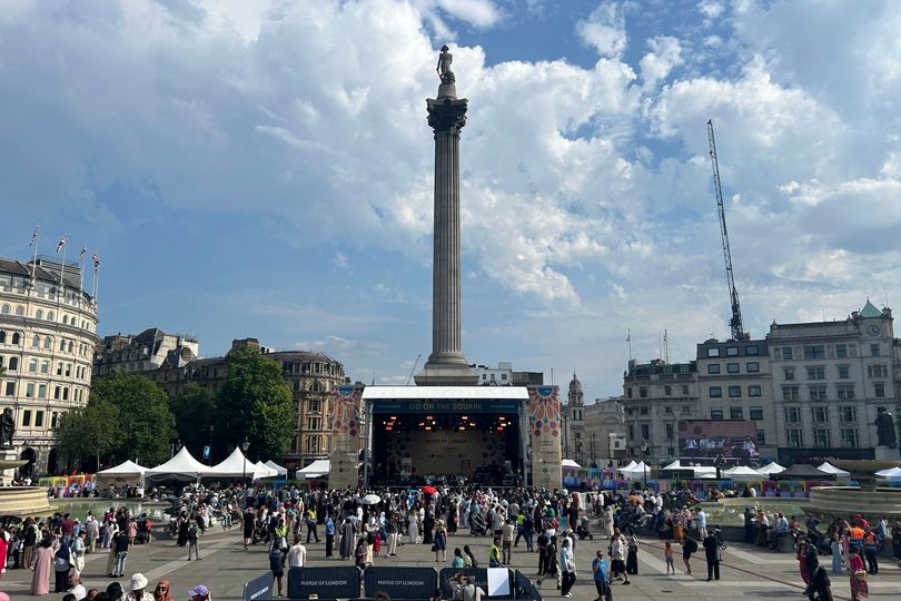 Hundreds celebrate Eid as families flock to Trafalgar Square
