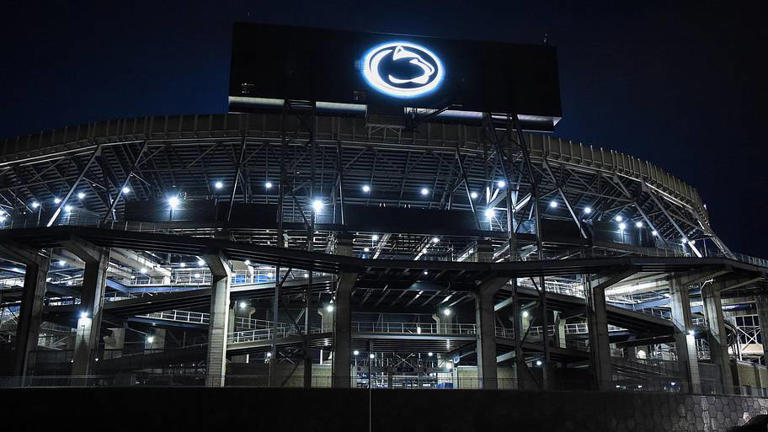 Here's what Penn State paid its football coaches during 2024 playoff run