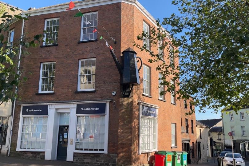 Welsh council stops bank from getting a defibrillator