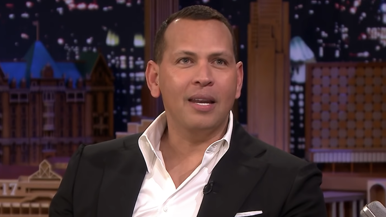 As Jennifer Lopez gushes about being single, one of her famous exes is ...