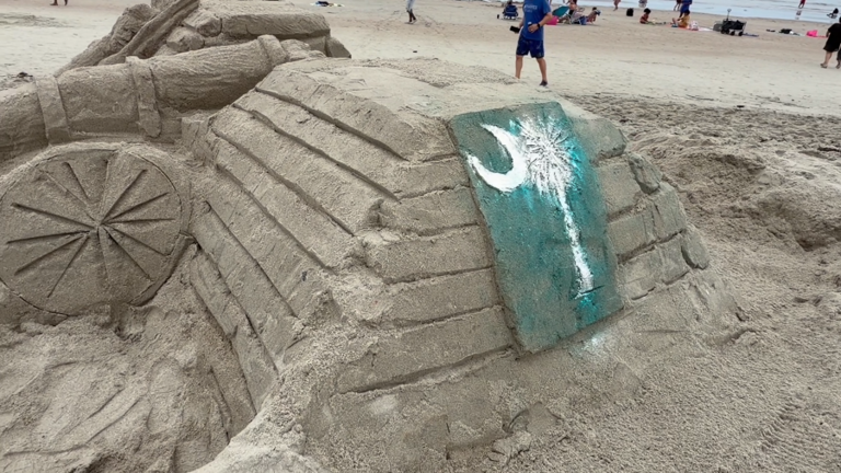 Piccolo Spoleto sand sculpting competition Saturday: Gallery