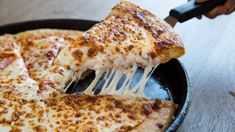 Not red cups, not Tiffany lamps: This '80s Pizza Hut feature deserves a ...