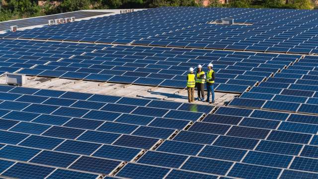 New York greenlights 100-megawatt solar project after footprint cuts ...