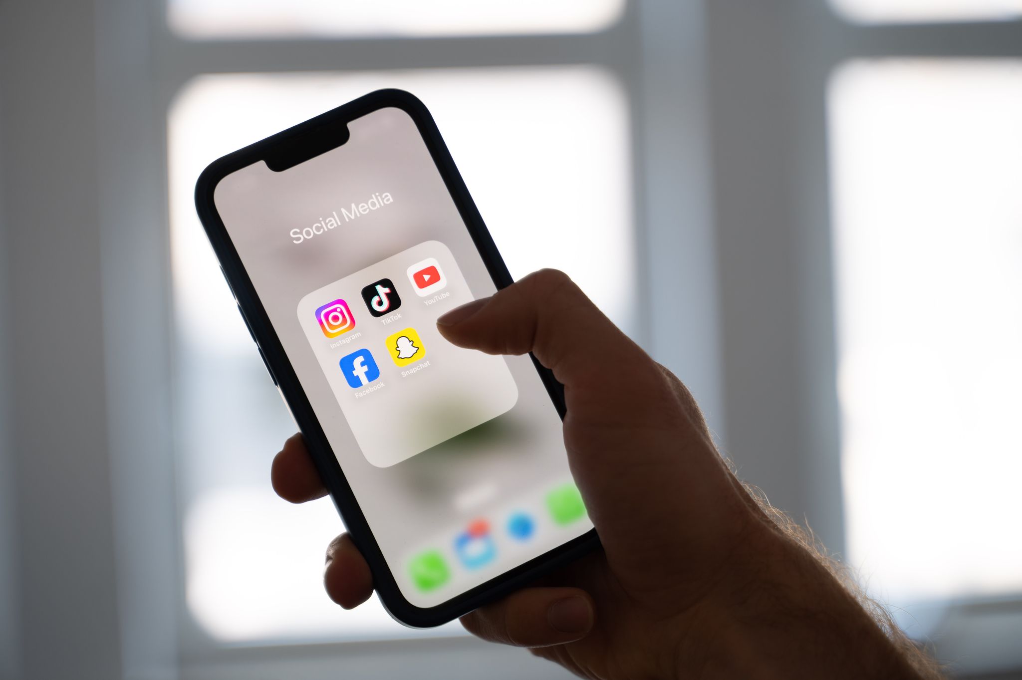 9 in 10 parents back social media ban for children, says UK minister