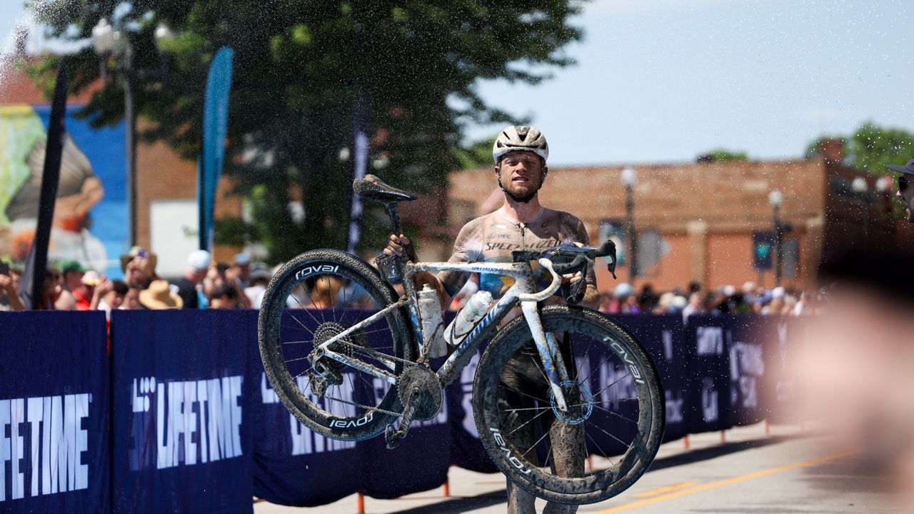 European champion Mads Würtz Schmidt wins Unbound Gravel