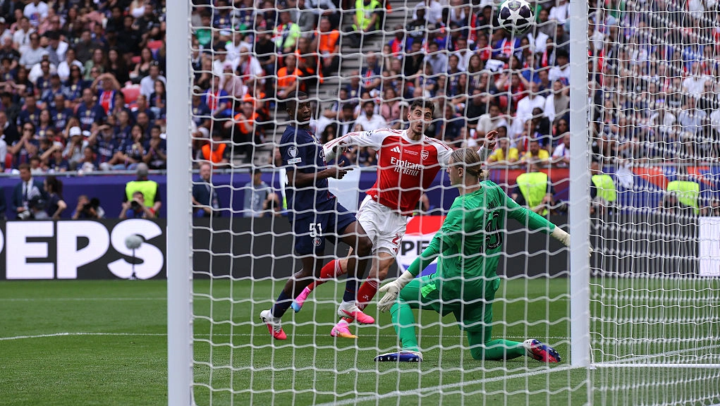 Arsenal lose Champions League final to PSG on penalties