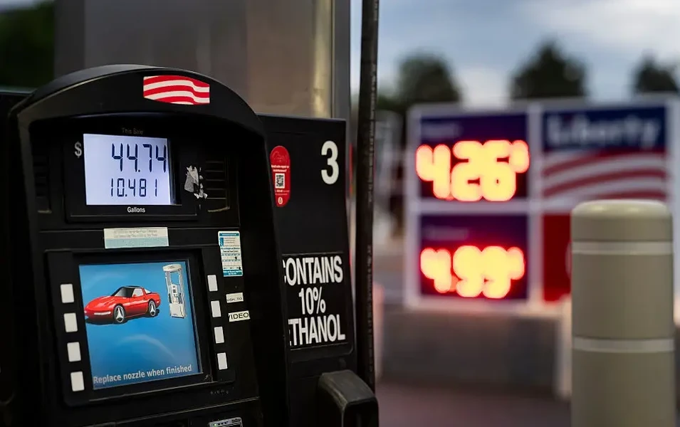 Oil market strain fuels warnings of prolonged high gas prices