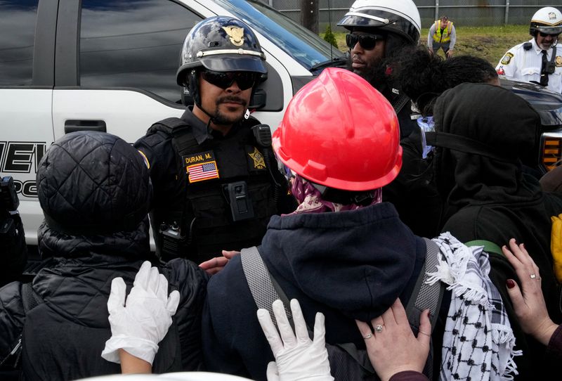 New Jersey governor blames out-of-state agitators for inflaming Newark ...