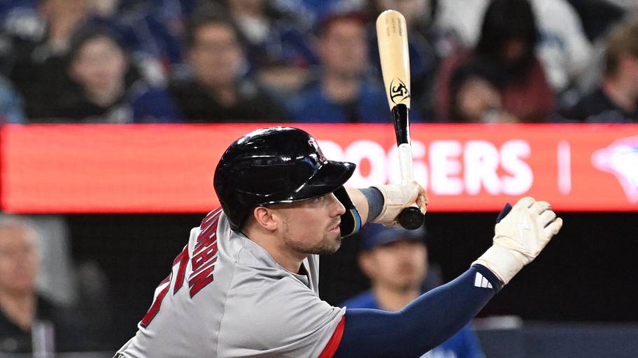 Caleb Durbin causes stir in Red Sox Nation with swing coach