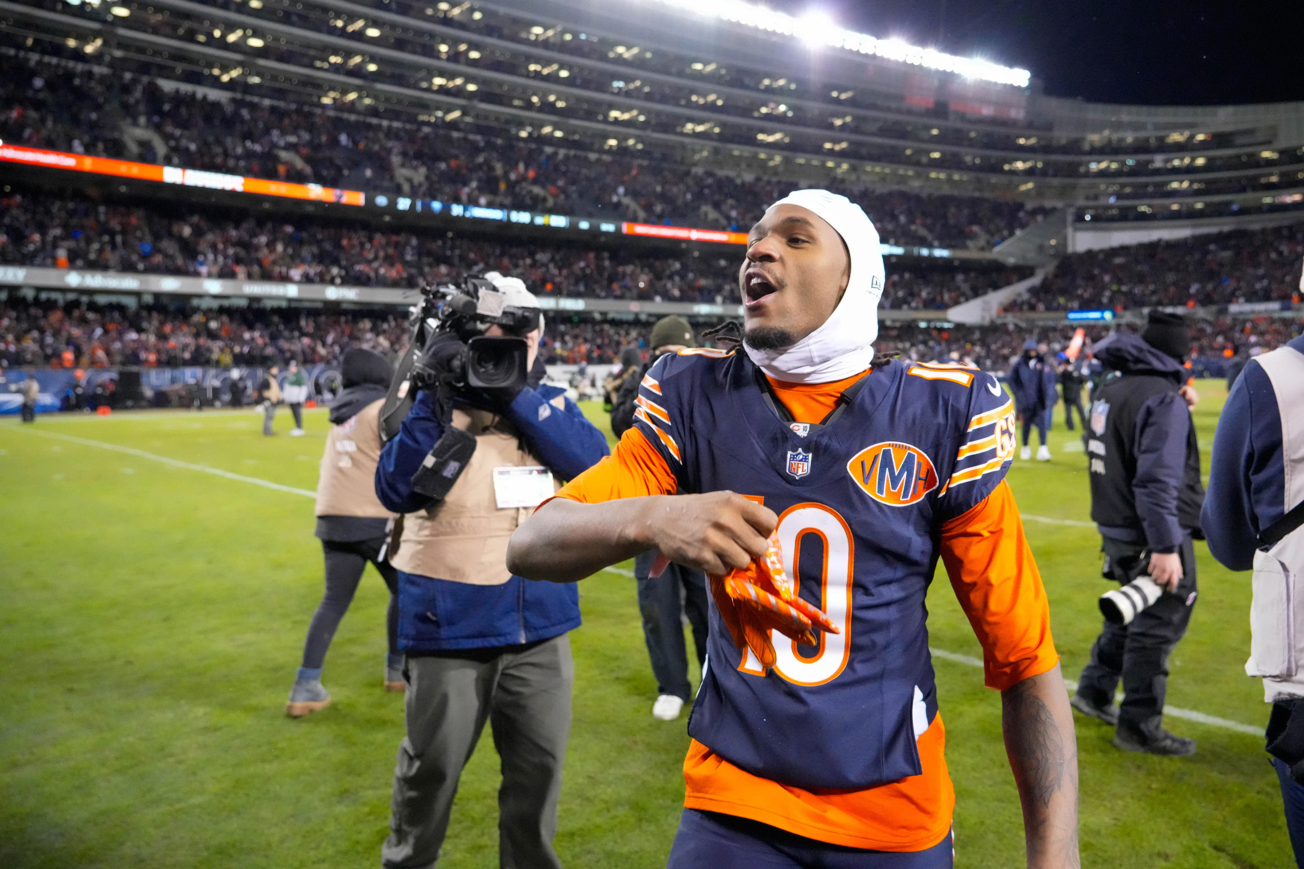 Bears HC Ben Johnson expects a bright future for star WR Luther Burden