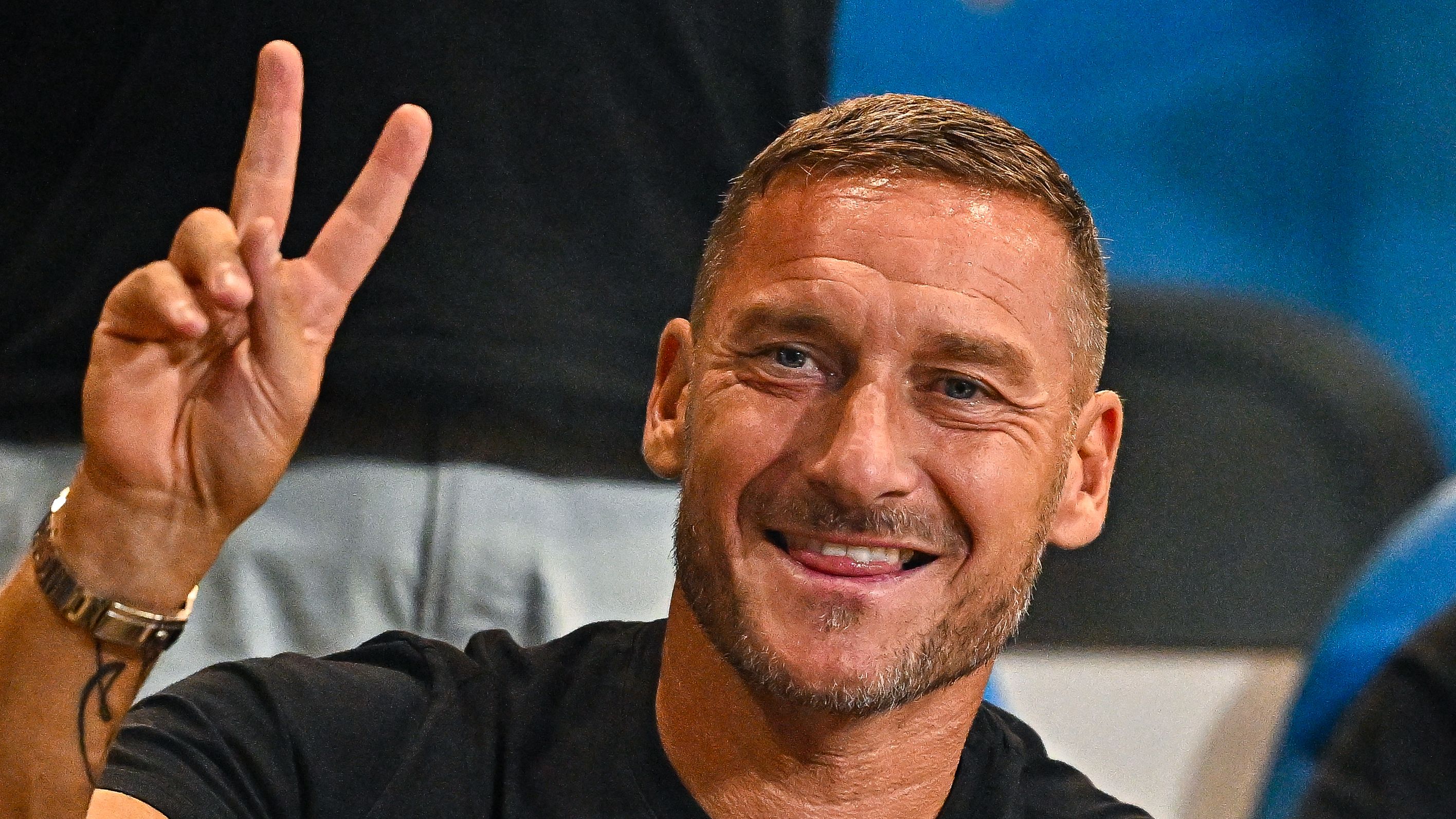 The king returns! Francesco Totti set for Roma talks as coach Gian ...
