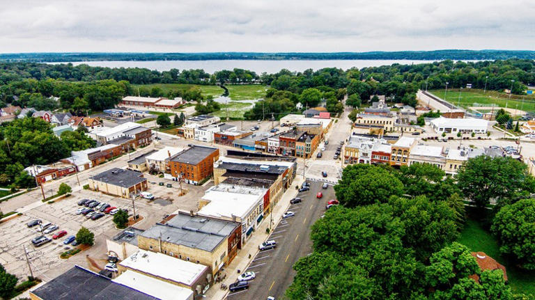 Sandwiched between Madison and Milwaukee is Wisconsin's highly ...