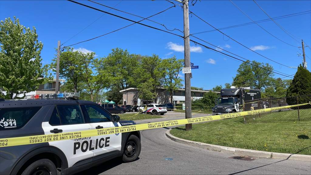 Toronto police seek suspects after 27-year-old fatally shot steps from home