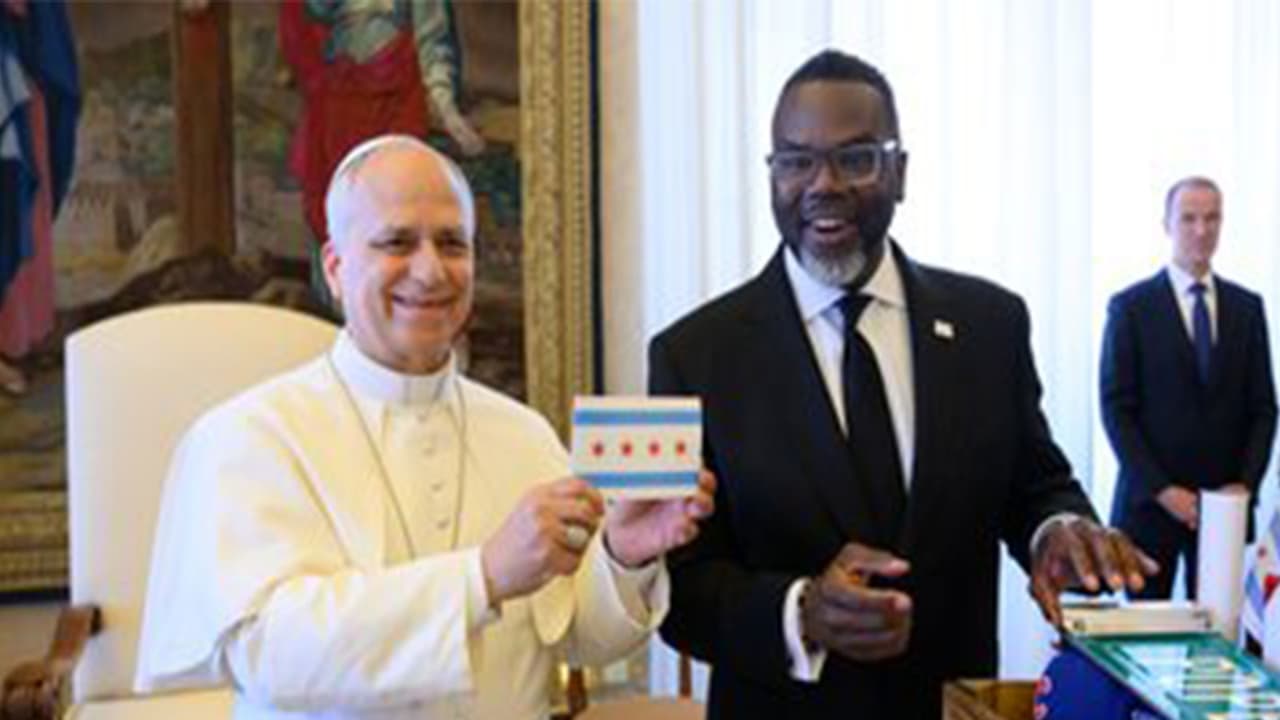 Trump blasts Pope Leo XIV for hosting 'useless' Chicago Mayor Johnson