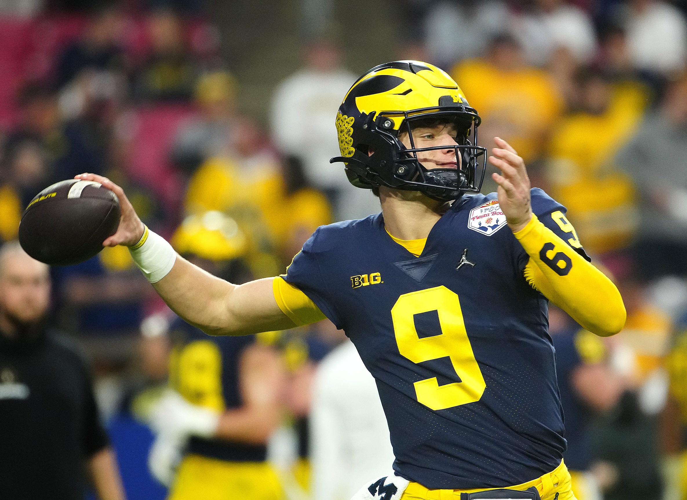 You'll be riding the bench: Shannon Sharpe rips JJ McCarthy over Kyler ...
