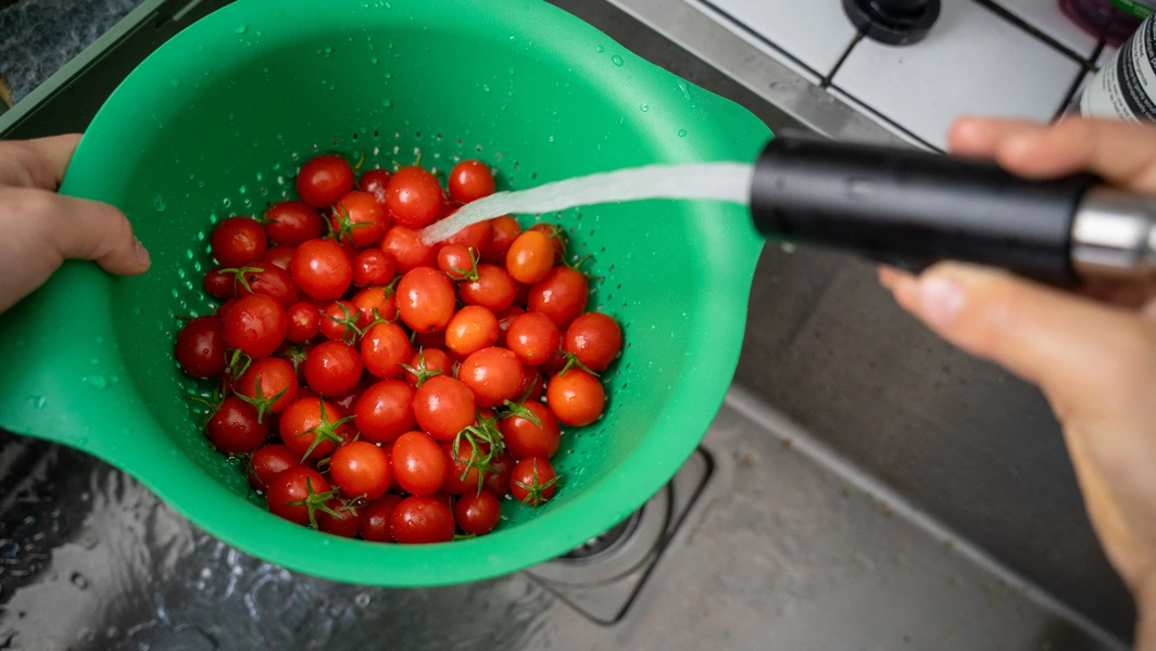 Cherry tomato pasta that tastes like summer