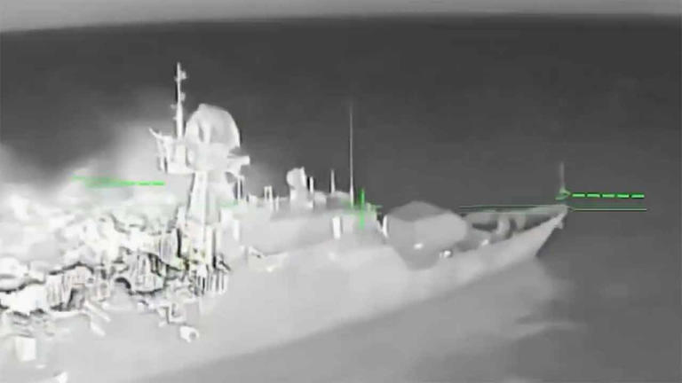 Ukraine releases footage of the destruction of Russian Buyan-M corvette ...