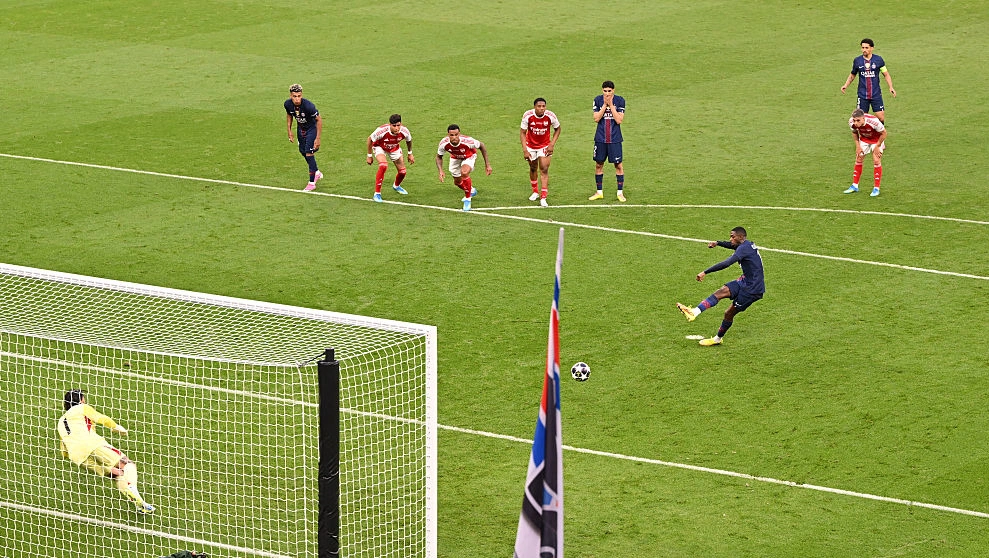 Arsenal lose Champions League final to PSG on penalties