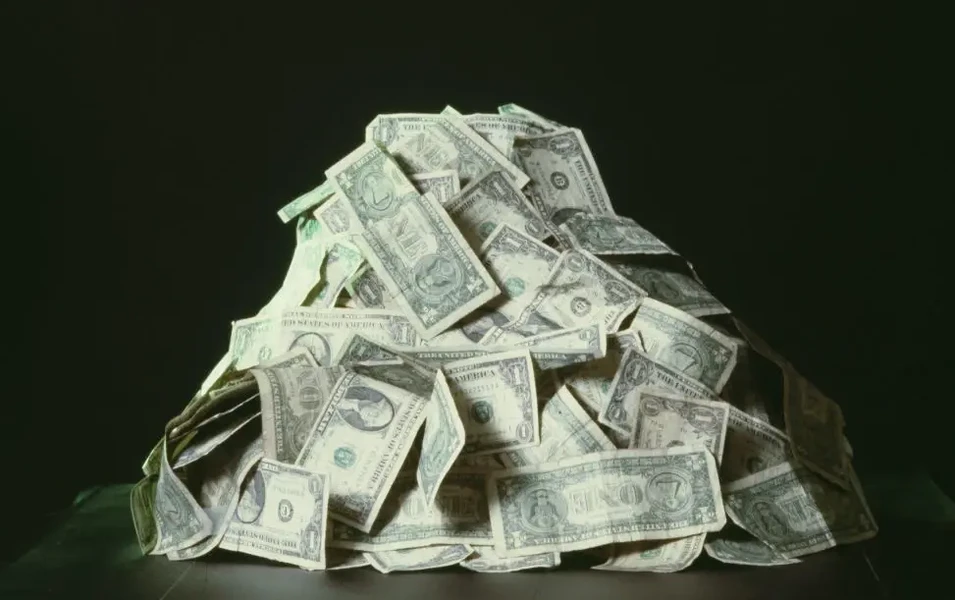 Survey finds net worth cuts financial anxiety more than income