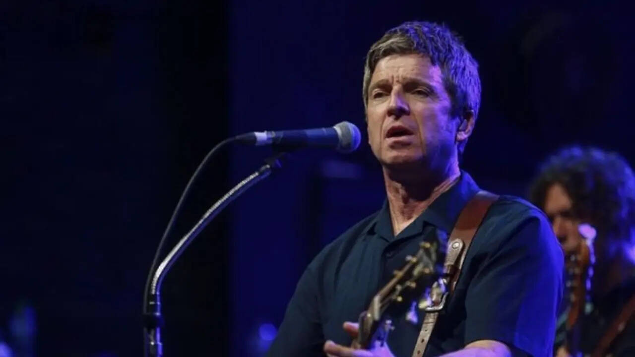 Oasis band member Noel Gallagher sparks romance rumors with a woman 30 ...