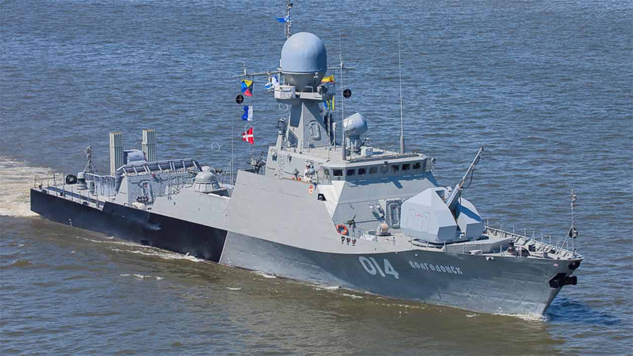 Ukraine releases footage of the destruction of Russian Buyan-M corvette ...